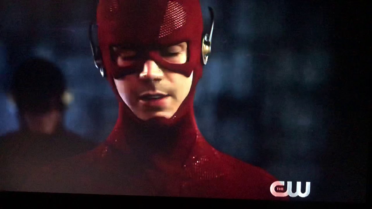 Barry Allen Dies Crisis On Infinite Earths - The Flash Hour 3 - YouTube