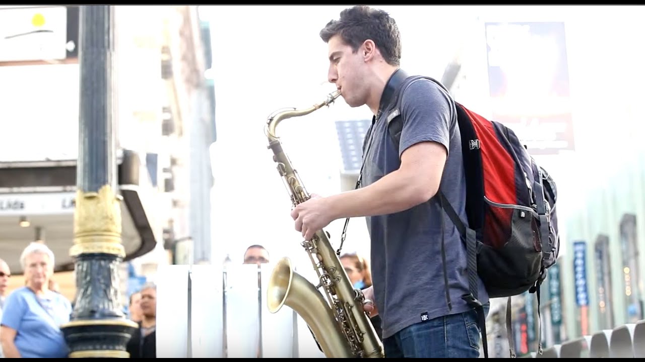 Amazing Saxophone Street Performer Justin Ward in San Francisco - YouTube