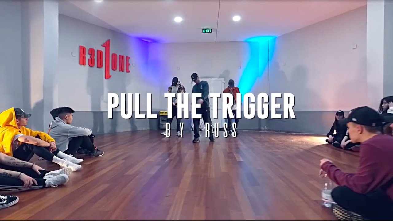 Russ "PULL THE TRIGGER" Choreography by Daniel Fekete - YouTube