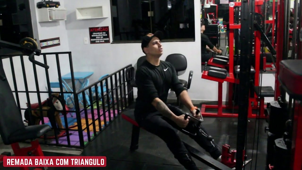 Remada baixa com triangulo - YouTube