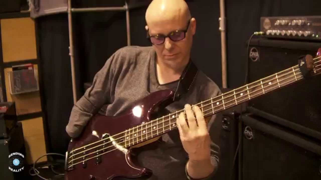One Armed Bass Player Bill Clements Jamming - YouTube