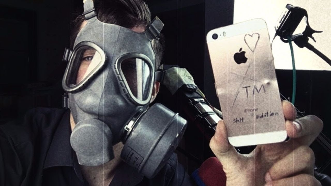 What's inside an iPhone SE ? [4K] - YouTube