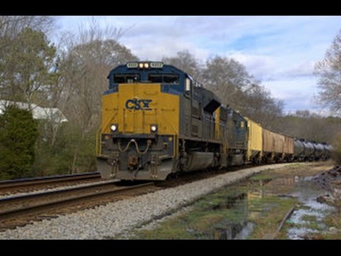 CSX 4832 leads CSX Q595 @ New Castle AL 1-4-15 - YouTube