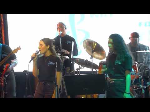 Anna Belanger In Concert