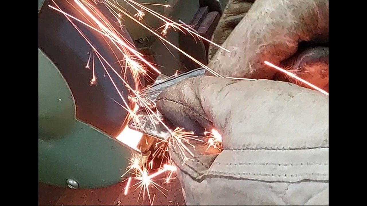 Making a fire-steel from an old ball bearing - YouTube