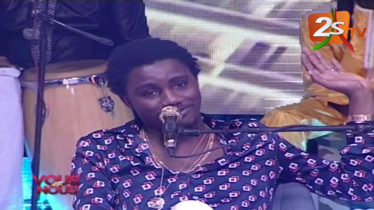 WALLY SECK EXPLIQUE SON CHOIX DE SON NOUVEL ALBUM - YouTube