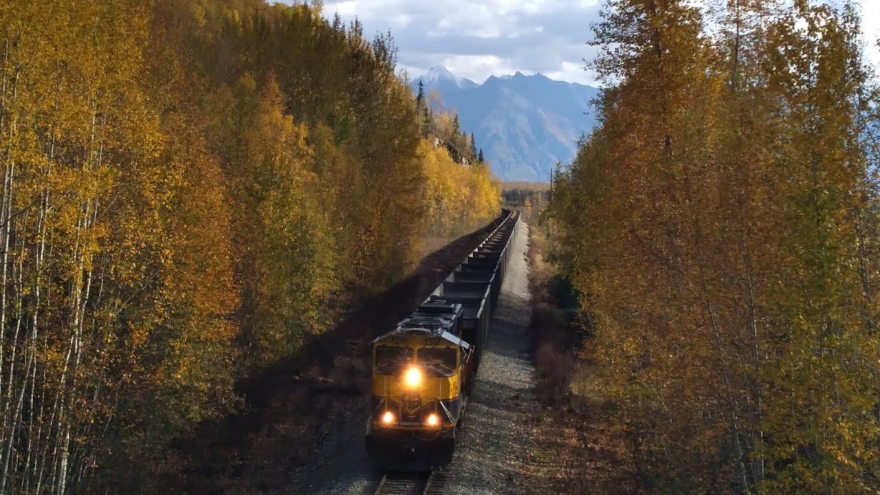 Alaska Railroad, Fall Time Gravel - YouTube
