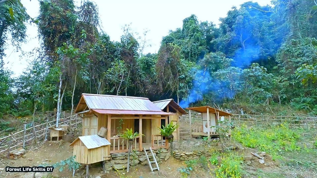 The man lived 300 days alone in the forest, making survival tools ...
