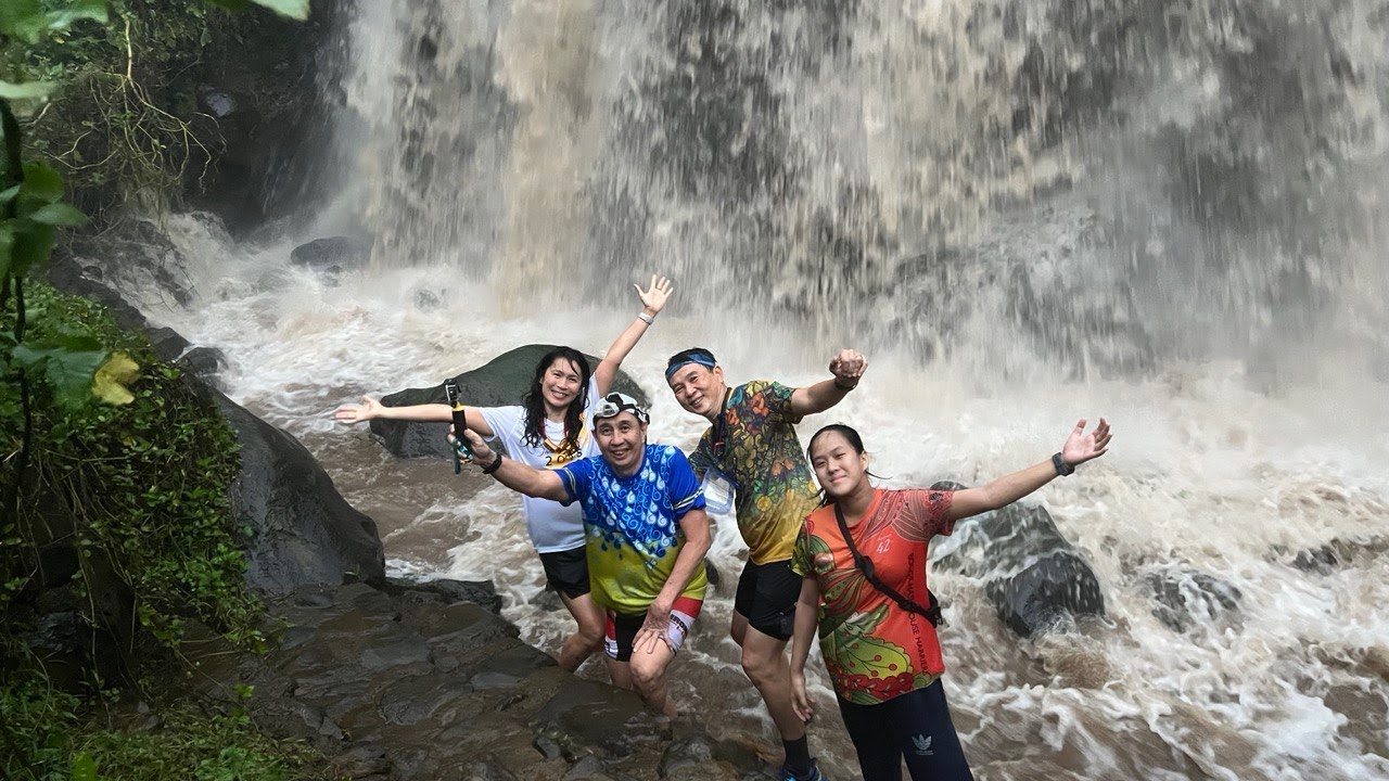 Run 2364 Splish Splash Splosh - YouTube