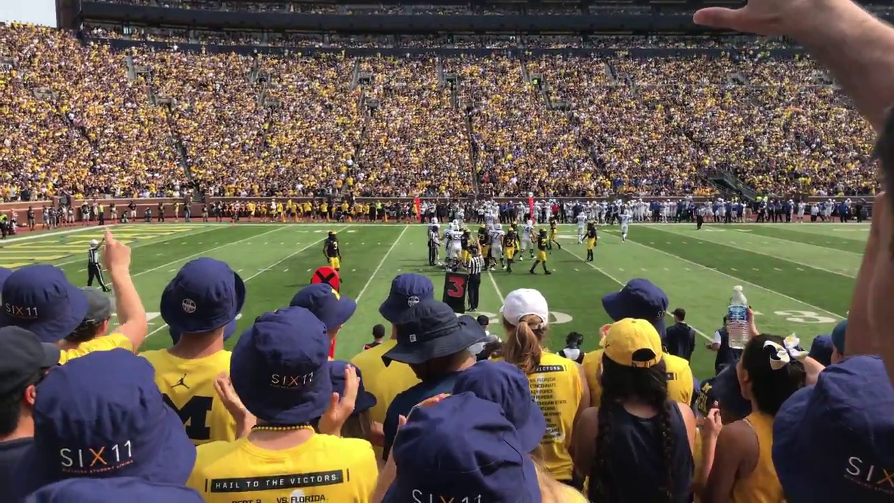 Michigan Wolverines Student Section Chants You Suck - YouTube