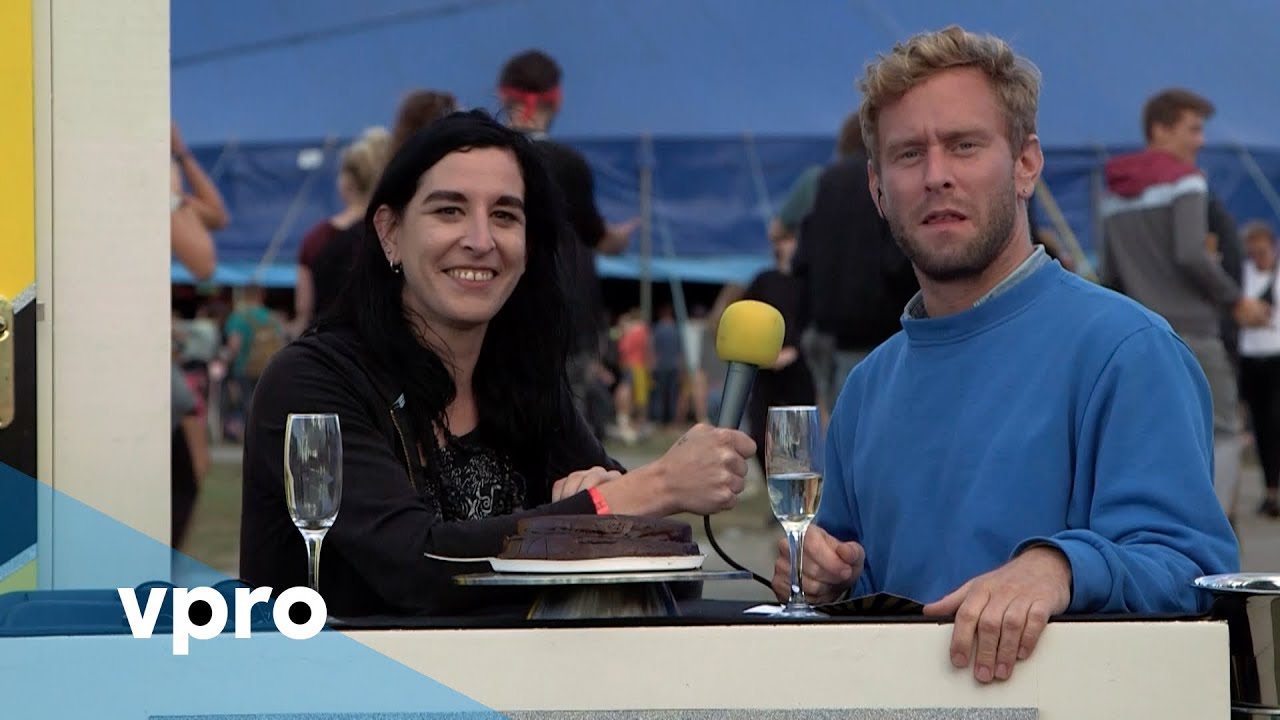 De Lowlandsshow 2017 met Tim den Besten en Raven van Dorst - YouTube