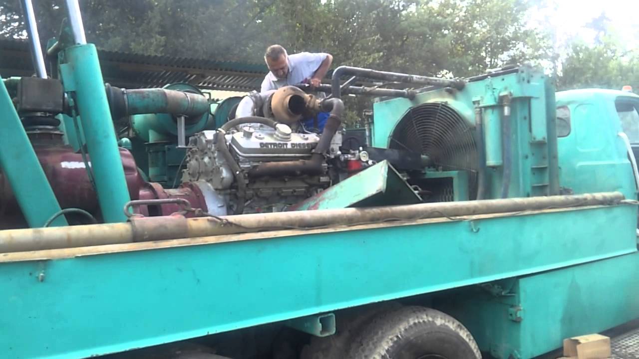 Detroit Diesel 8 V 92 Series Start Up, Georgia - YouTube
