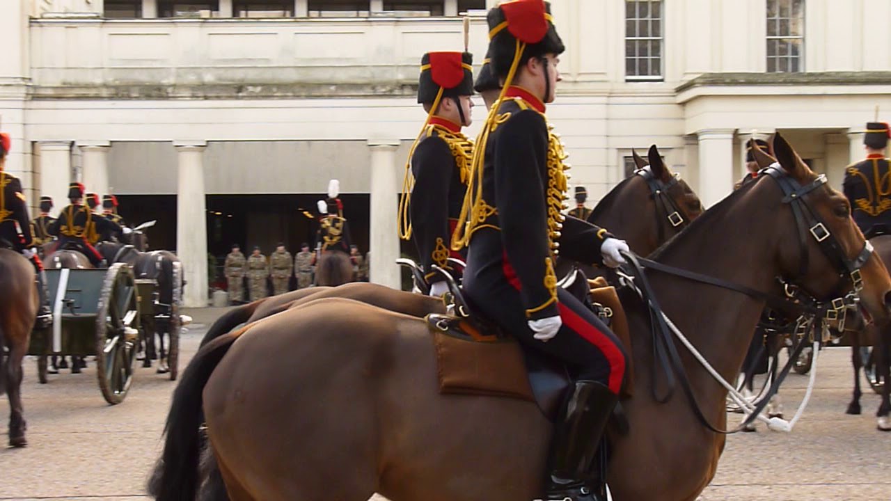 The King's Troop, Royal Horse Artillery - YouTube