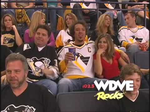 WDVE Kisscam - YouTube