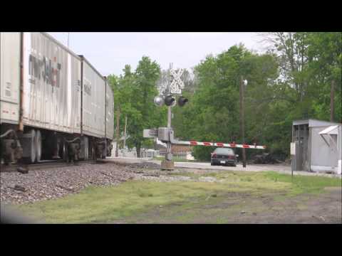 TONS OF HORN. NS SD70 with P5 Horn