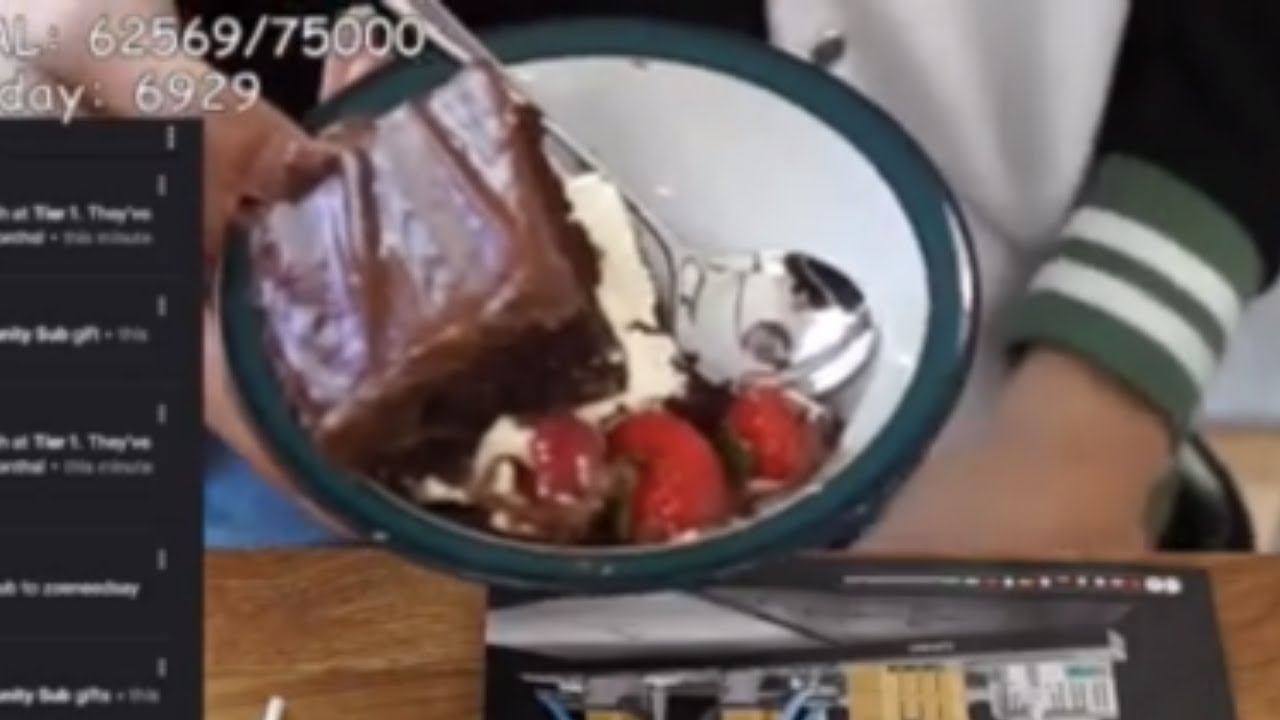 Tubbo Gives Ranboo Cake 😌 - YouTube