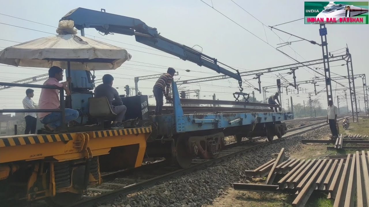 रेल उतारने का कार्य।rail unloading work by UTV machine.#Railways ...