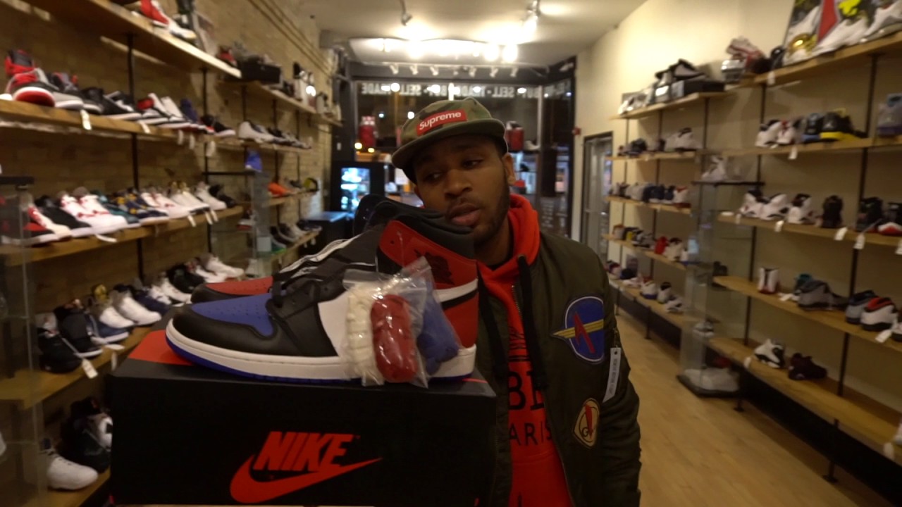 QUICK LOOK AT THE TRUE BLUE 3s AND TOP 3 JORDAN 1s!!!!!!!!!!! - YouTube