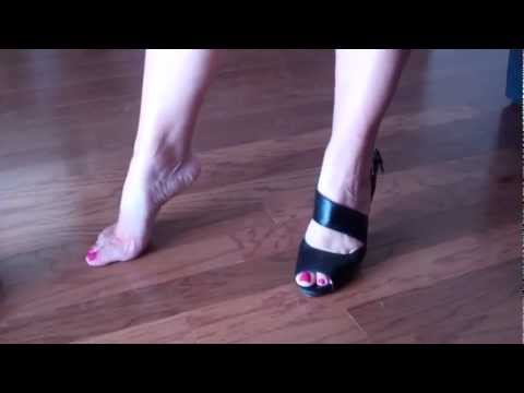 foot arches in high heels