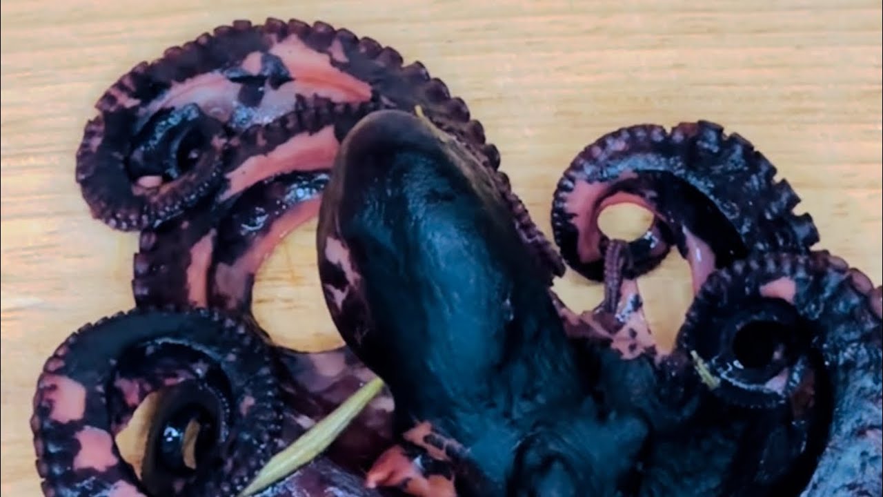 #octopus, how to clean and prep for cooking - YouTube