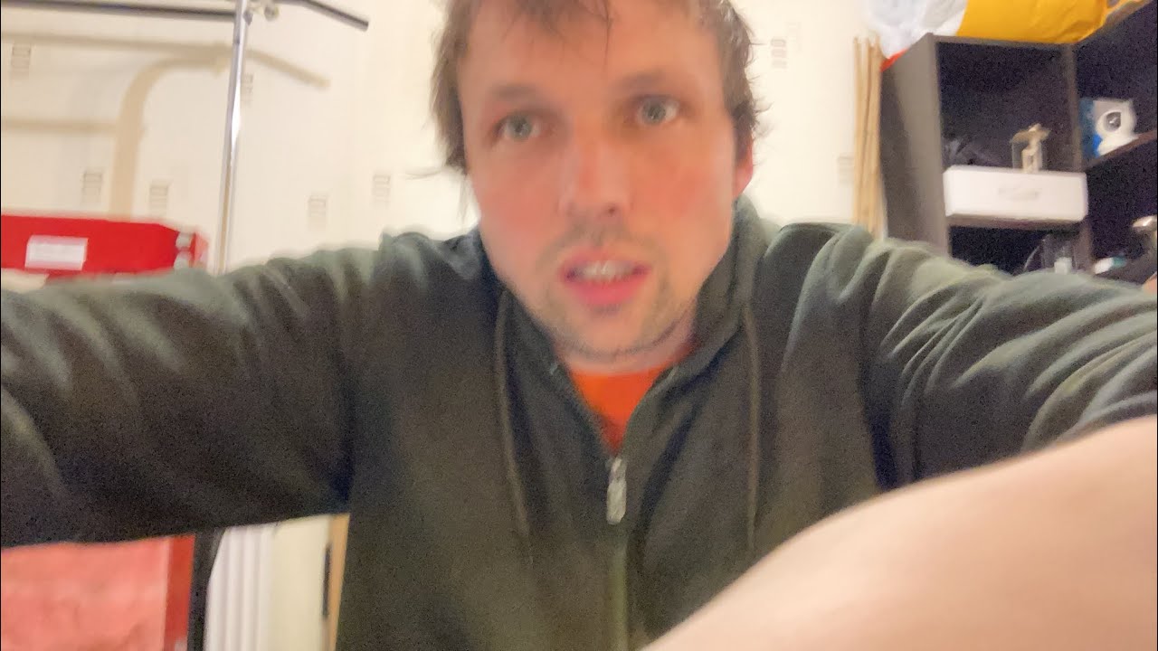 Streaming on twitch - YouTube