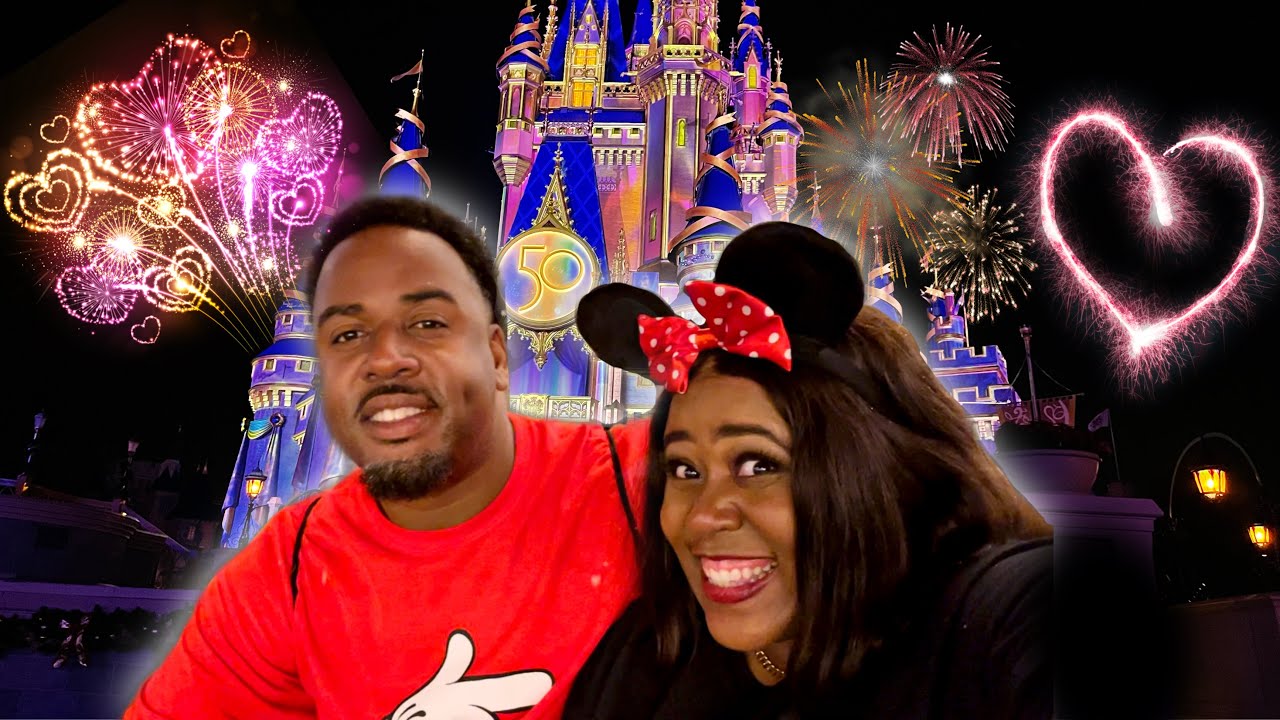 OUR MOST MAGICAL ANNIVERSARY EVER AT DISNEY VLOG: FIREWORKS, CHRISTMAS ...