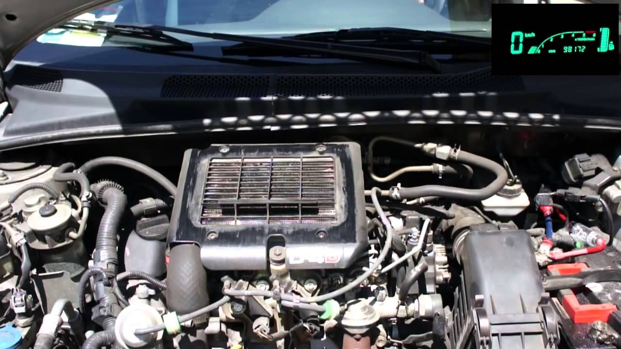 Toyota Yaris 1 4 D 4D engine sound - YouTube