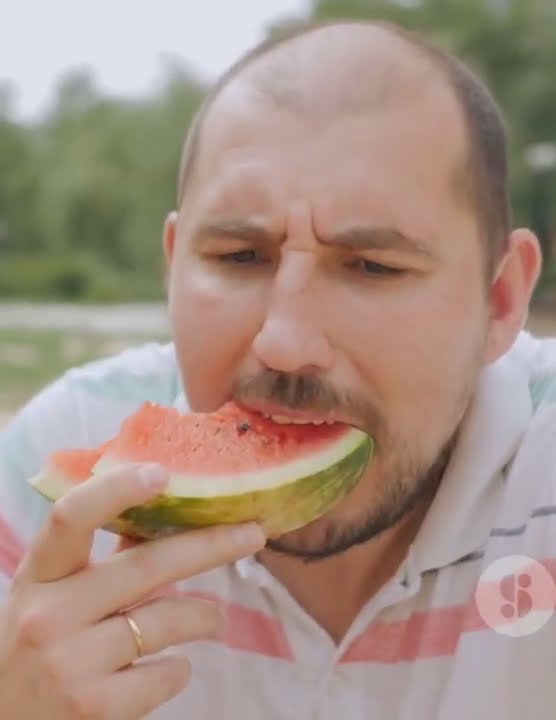 Why are watermelon so juicy - YouTube