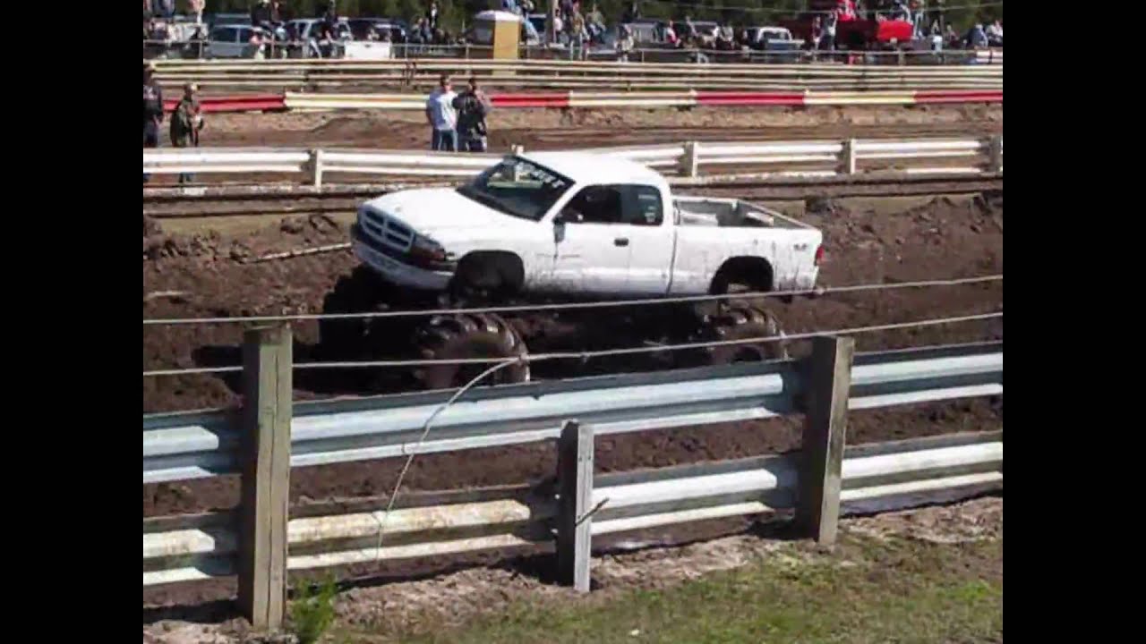 Trucks Gone Wild White Dakota Hill N Hole Bithlo Mud Racing 2-28-10 ...