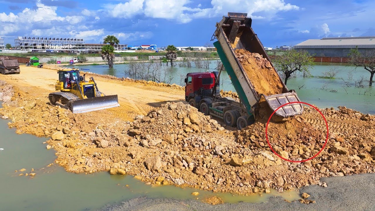 Superb SHANTUI High Level Area Talent Develop with Dump Truck Filling ...