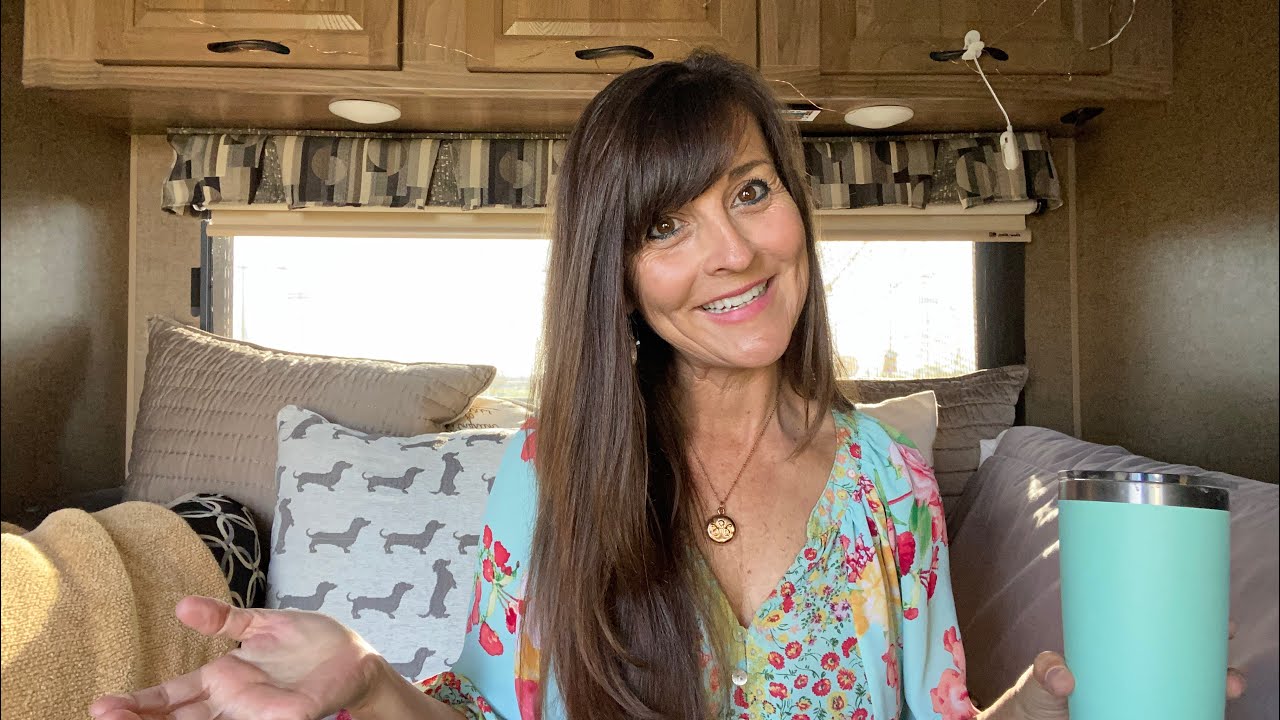 Dating as a Nomad (Part 1) / Solo Female Full Time Time RV Living - YouTube