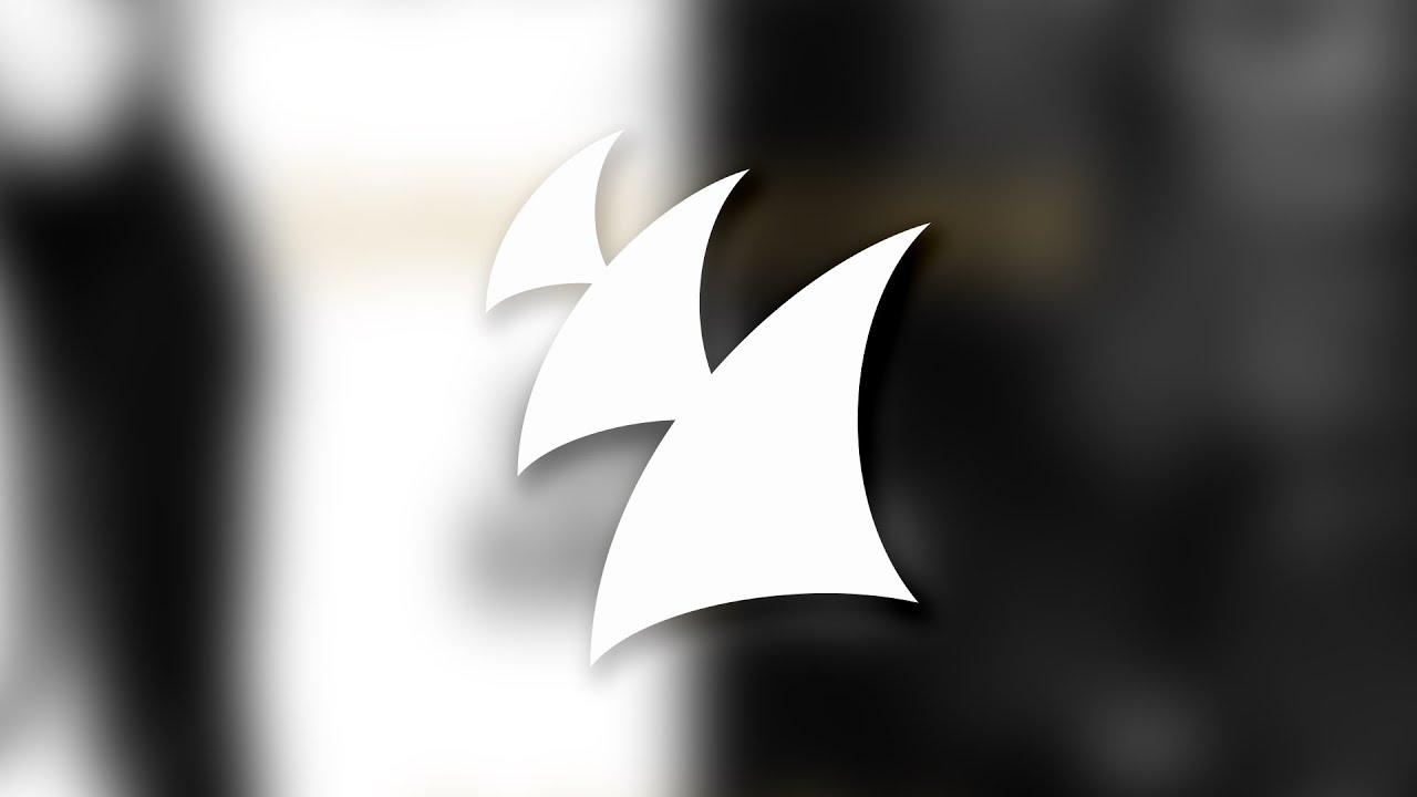Pyramids In Paris x David Zowie feat. Esty Leone - Main Attraction ...