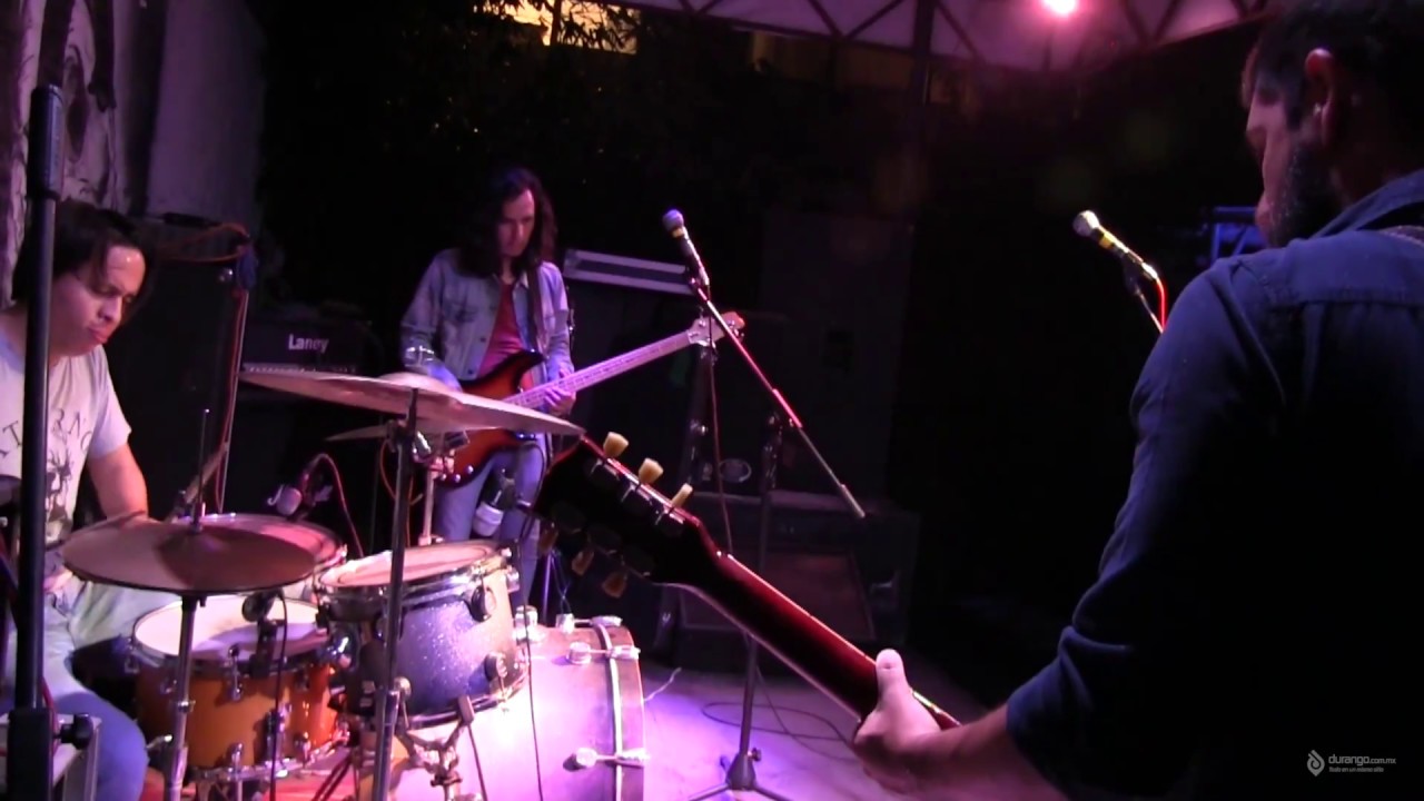 Saturno Grooves en el Nighthawks Bar - Durango Oficial - YouTube