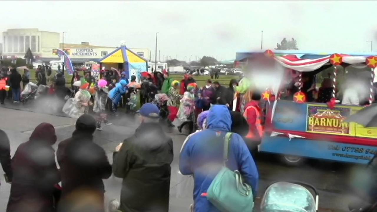 Morecambe Carnival Parade 1 5 16 - YouTube