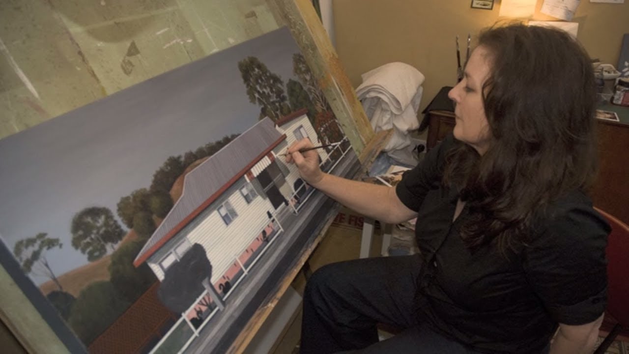 Robyn Sweaney - House painter - Artist Mullimbimby - YouTube