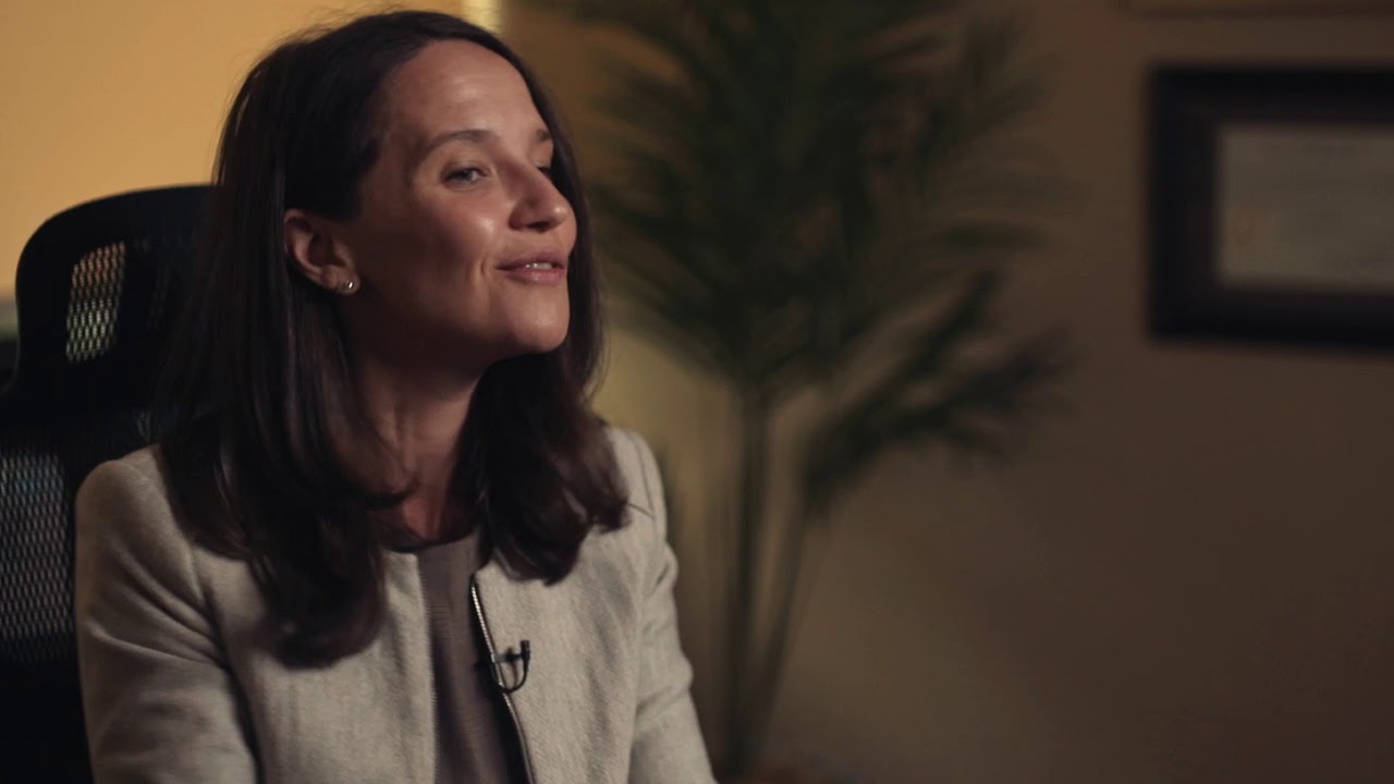Meet Attorney Annie Kidniz - YouTube