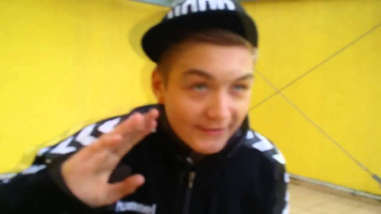 Max stinkt - YouTube