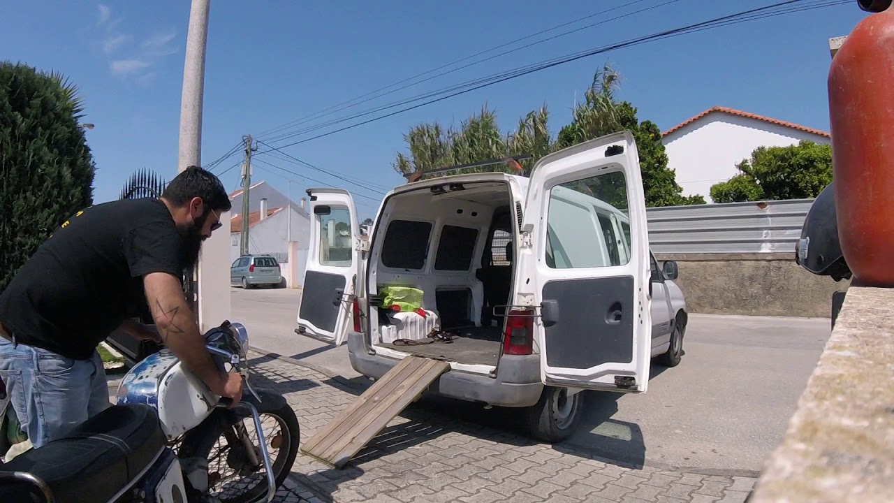 Private Joker and Private SnowBall in action - YouTube