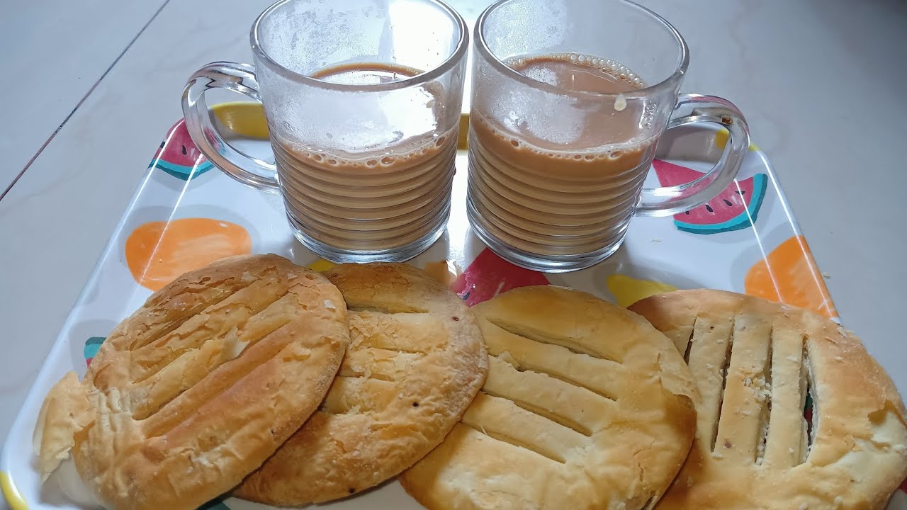 ঢাকাই এদের বিখ্যাত চা বাগর খানি নাস্তা খেলাম আজ # nargis akhtar vlogs ...