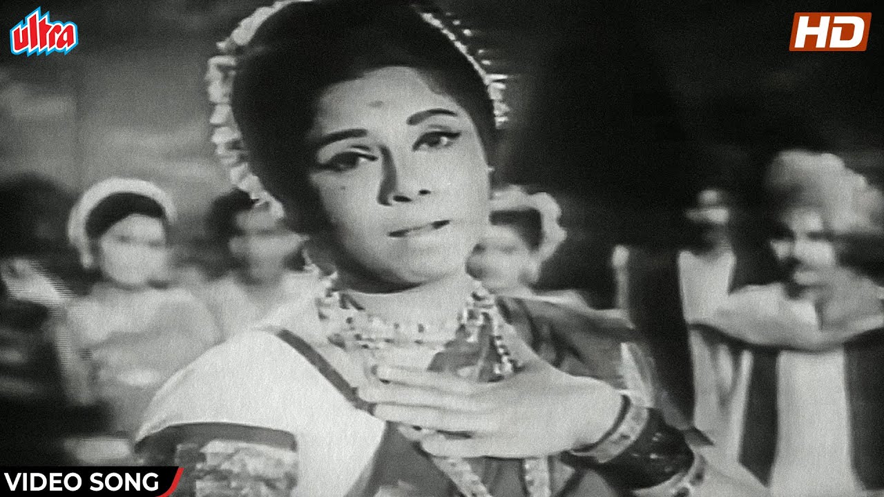 Kasa Tari Hotay Mala (HD) - Jayashree Gadkar Lavani Song | Ashich Ek Ratra Hoti Movie Songs ...