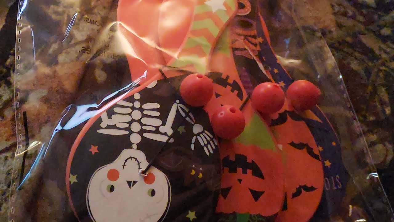 Dollar Tree Halloween 🎃 Paddle Balls - YouTube
