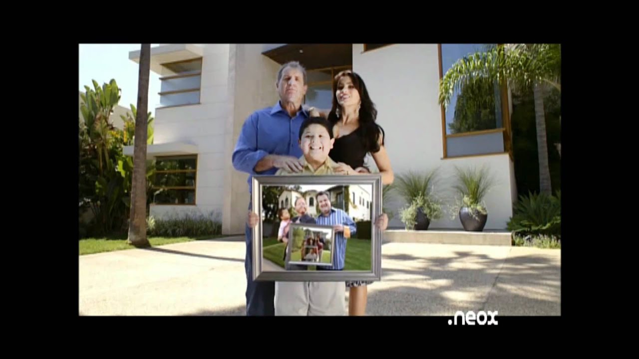 Modern Family Opening - YouTube