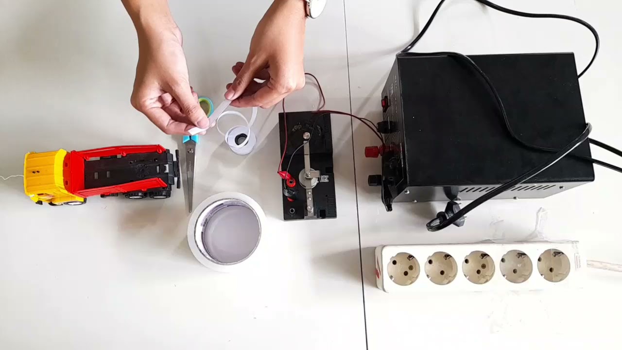 Praktikum Fisika Gerak Lurus (GLB dan GLBB) dengan Ticker Timer - YouTube