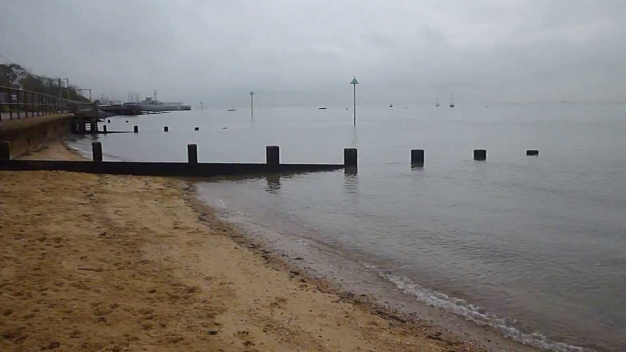 The Beach At Leigh On Sea (Old Leigh) - YouTube