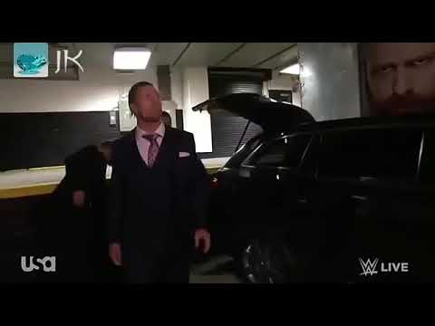 BROWN STROMAN RETURNS ON WWE RAW 30 OCTOBER 2017 - YouTube