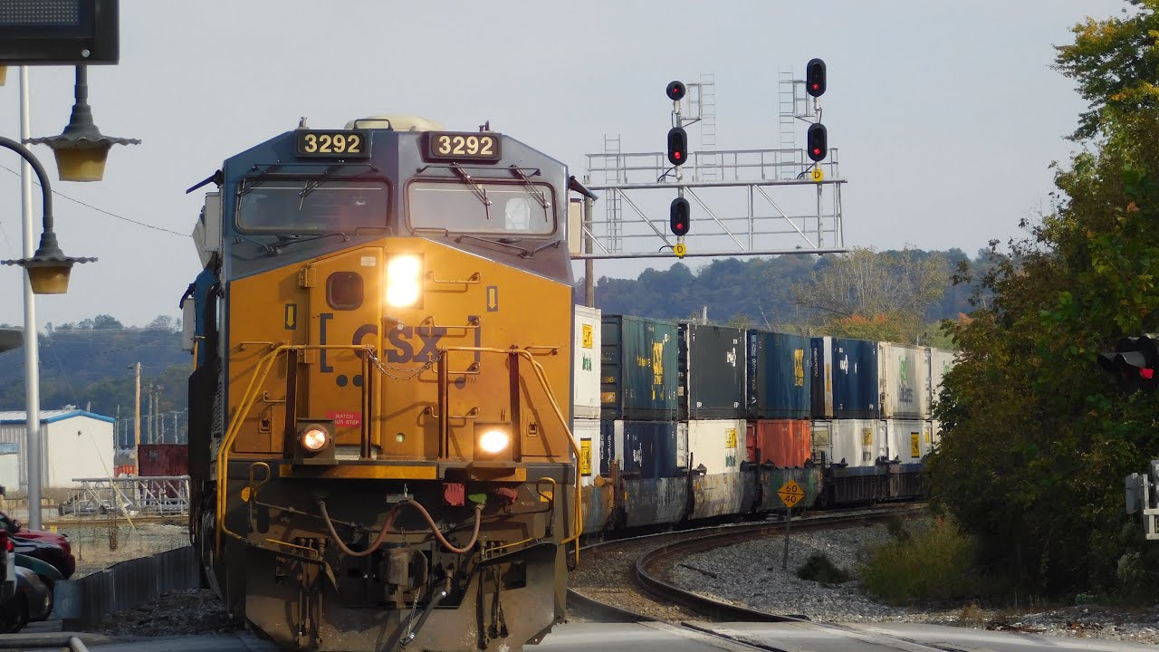 Railfaning around Brunswick MD (SD40-2, MoW, GP40-2, Road slug) - YouTube
