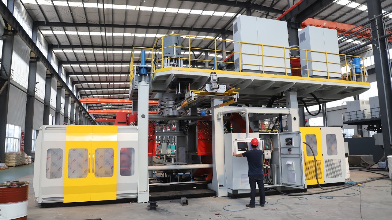 Yankang IBC Cube Container/ Tank Blow Molding Machine - YouTube