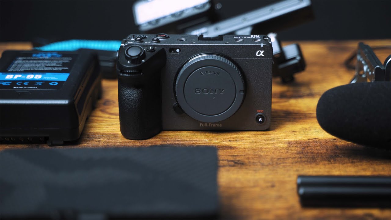 Another Sony FX3 Cinema Rig Build - YouTube