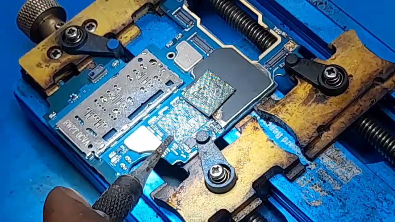 Samsung A71 Hang Logo And Restart Problem || Samsung a71 CPU Repair. - YouTube