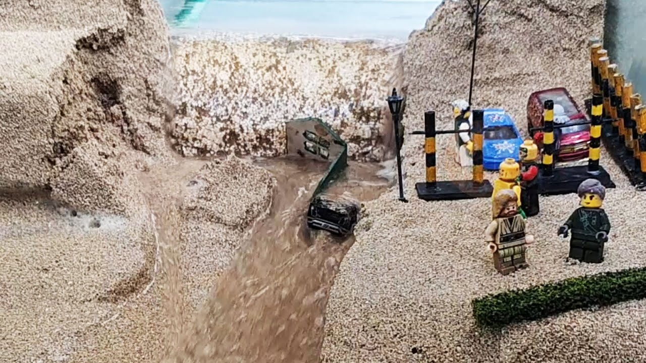 LEGO DAM BREACH AND FLOOD IN WITH REAL WATER EXPERIMENT #15 - Village ...